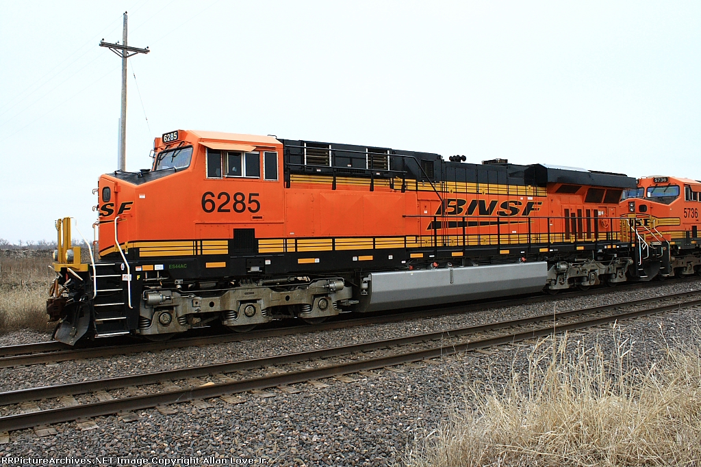 BNSF 6285 west